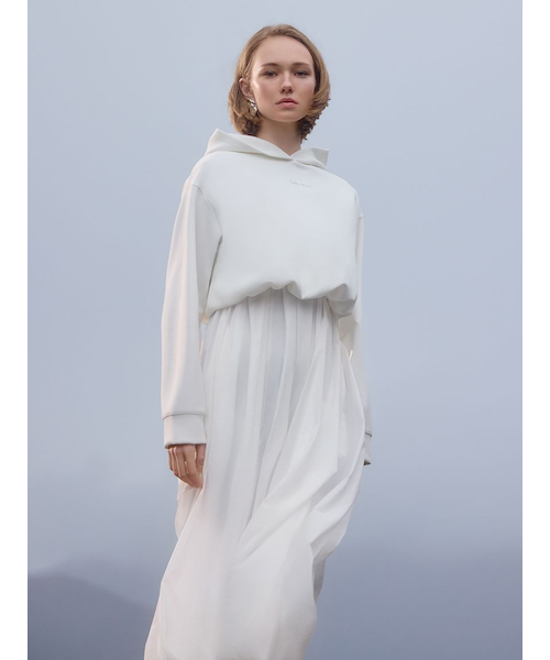 【IPSA/emmi】ダンボールフーディートップス｜エミの通販｜&mall（アンドモール）三井ショッピングパーク公式通販