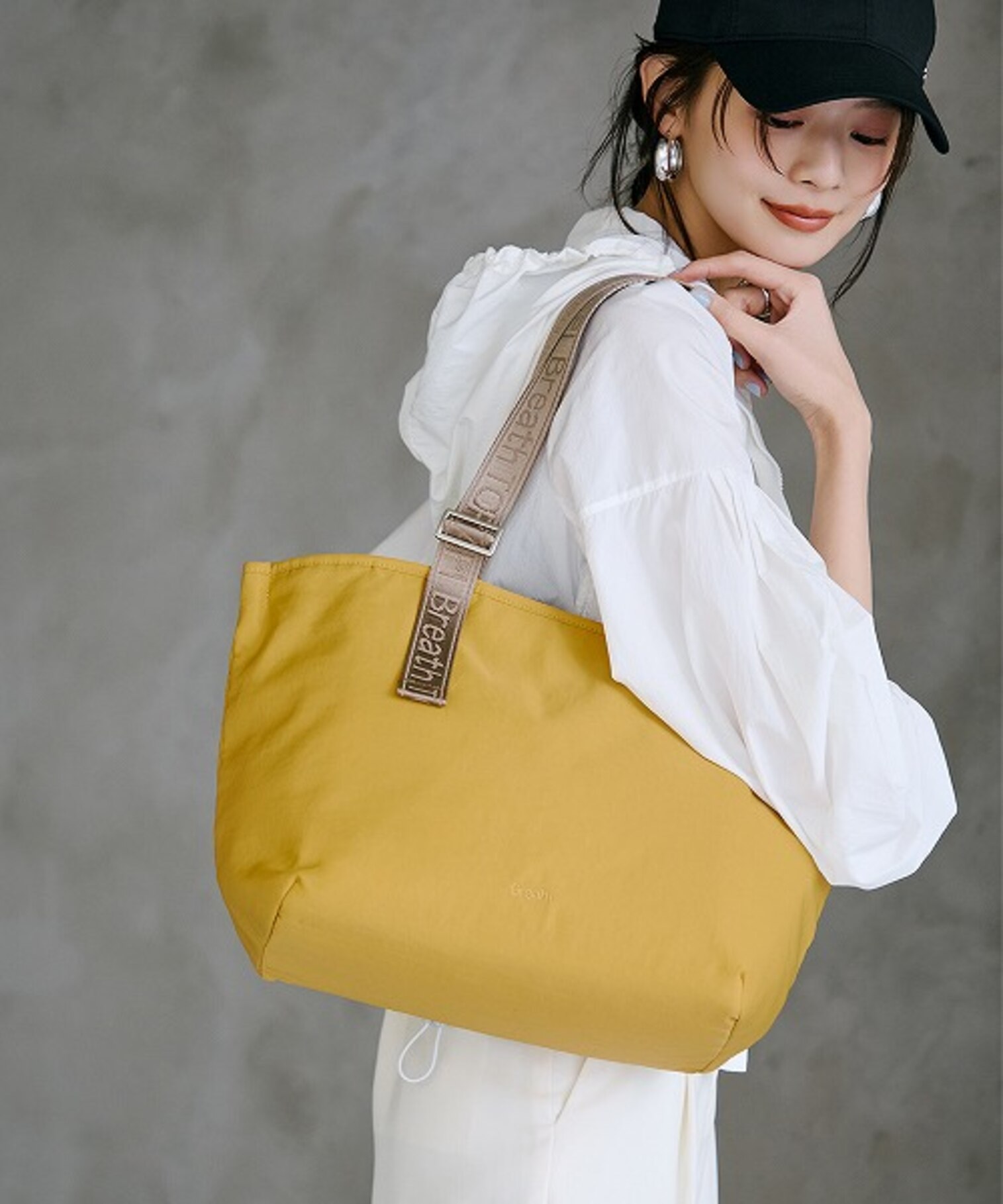 【Breath TOPKAPI】Freely フリーリー ナイロン ロゴテープ トートバッグ A4対応｜トプカピの通販｜&mall（アンドモール）三井ショッピングパーク公式通販