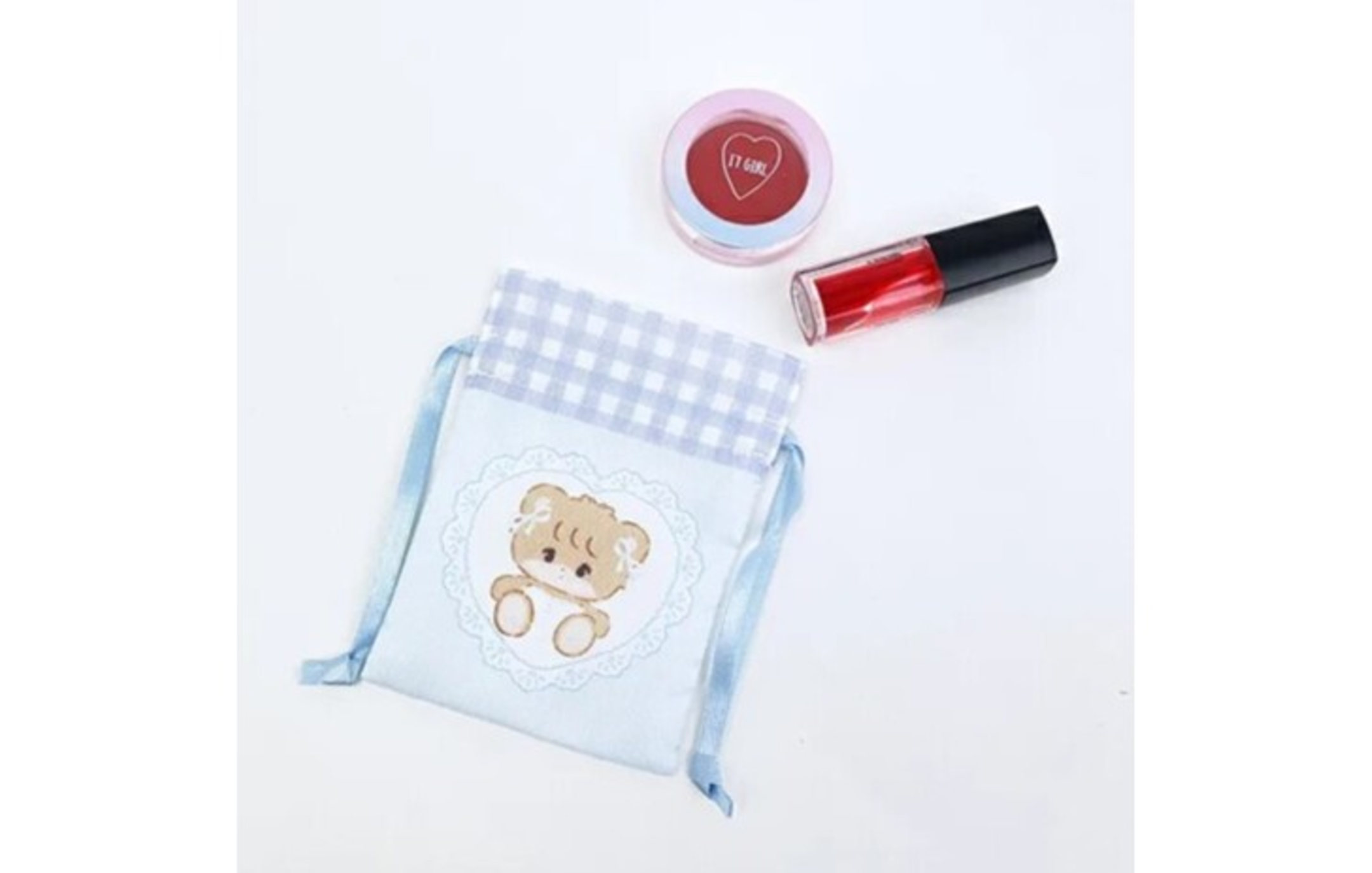 SNSで話題！mikko illustrationsのレトロでガーリーな世界観がぎゅっとつまった巾着です。｜&mall（アンドモール）三井 ...