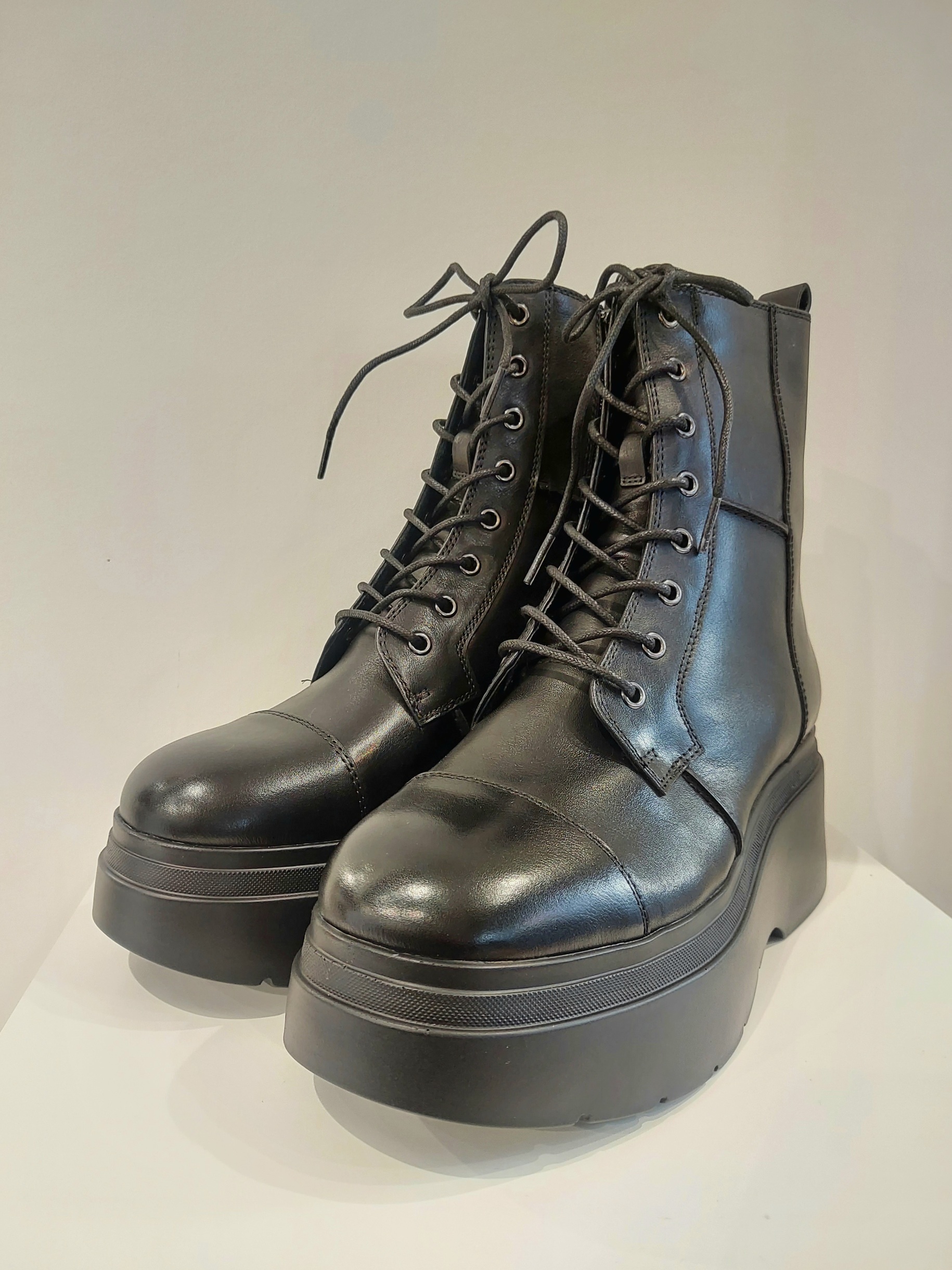 Platform Patchwork Boots | MITSUI OUTLET PARK MAKUHARI